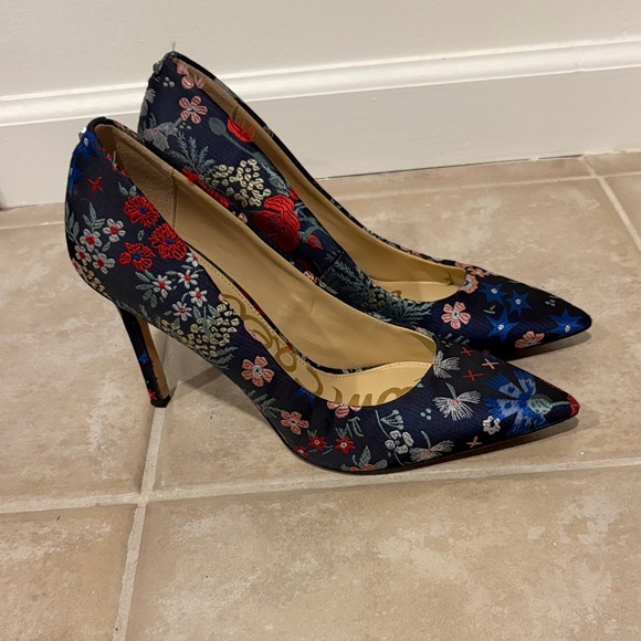 Sam Edelman | Shoes | Sam Edelman Navy Floral Heels | Poshmark